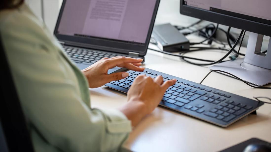 Problemi Di Digitazione: Come Evitare Il Dolore Al Polso - SFOMC